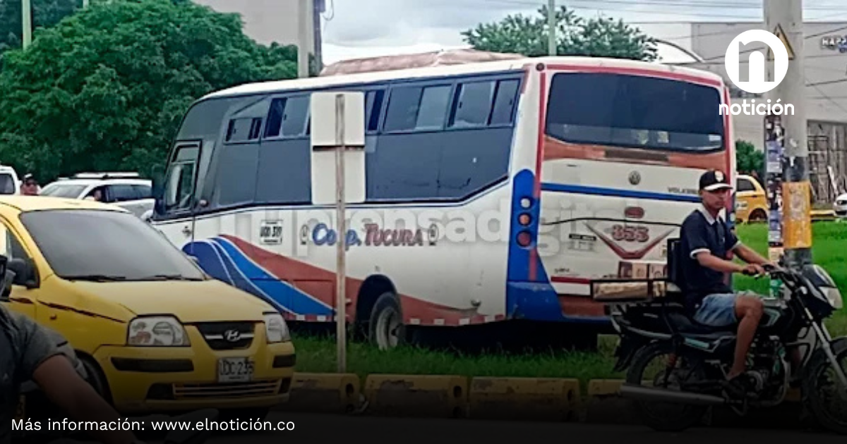 Buseta sin freno de la ruta Lorica–Montería terminó dentro de la ...